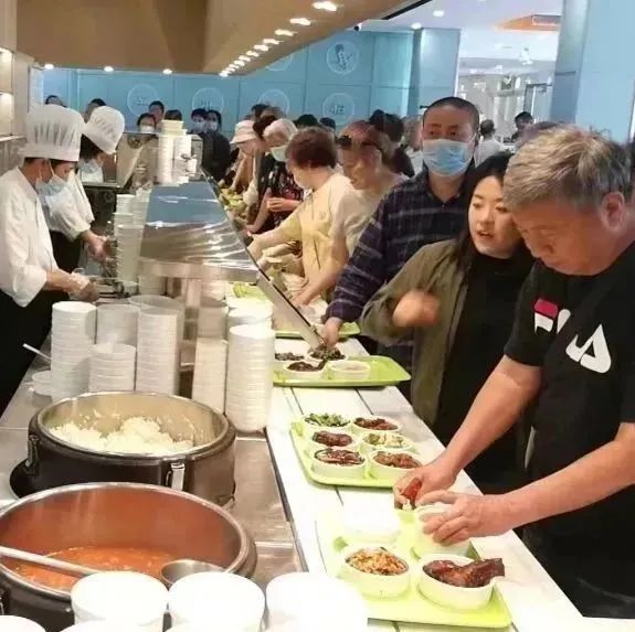 “小食堂”里的“大民生”！普陀社区食堂打造美好“食”光上海普陀新民网 5144