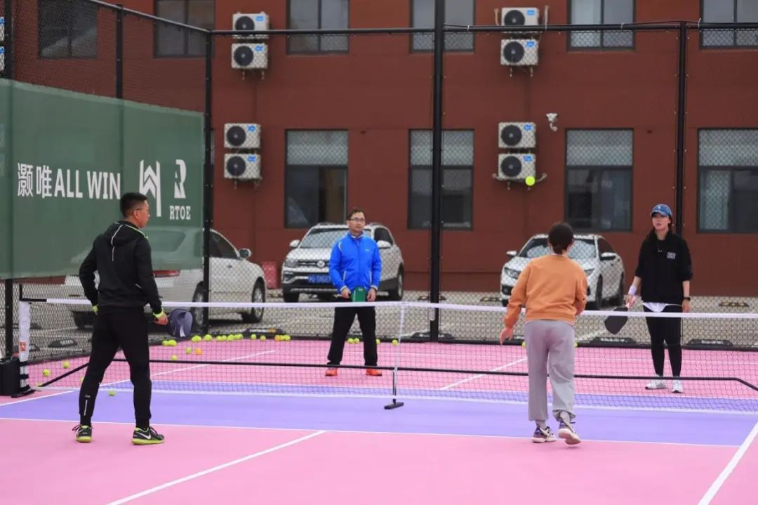 宝山区首个专业匹克球场“上线”！快来体验潮流运动的魅力_上海宝山_新民网