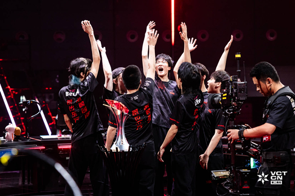 EDG斩获2024无畏契约中国联赛年度总冠军-手机新民网