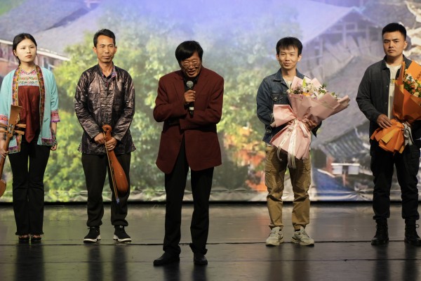 乡村振兴纪录片《大歌》昨在北京首映_时政_新民网